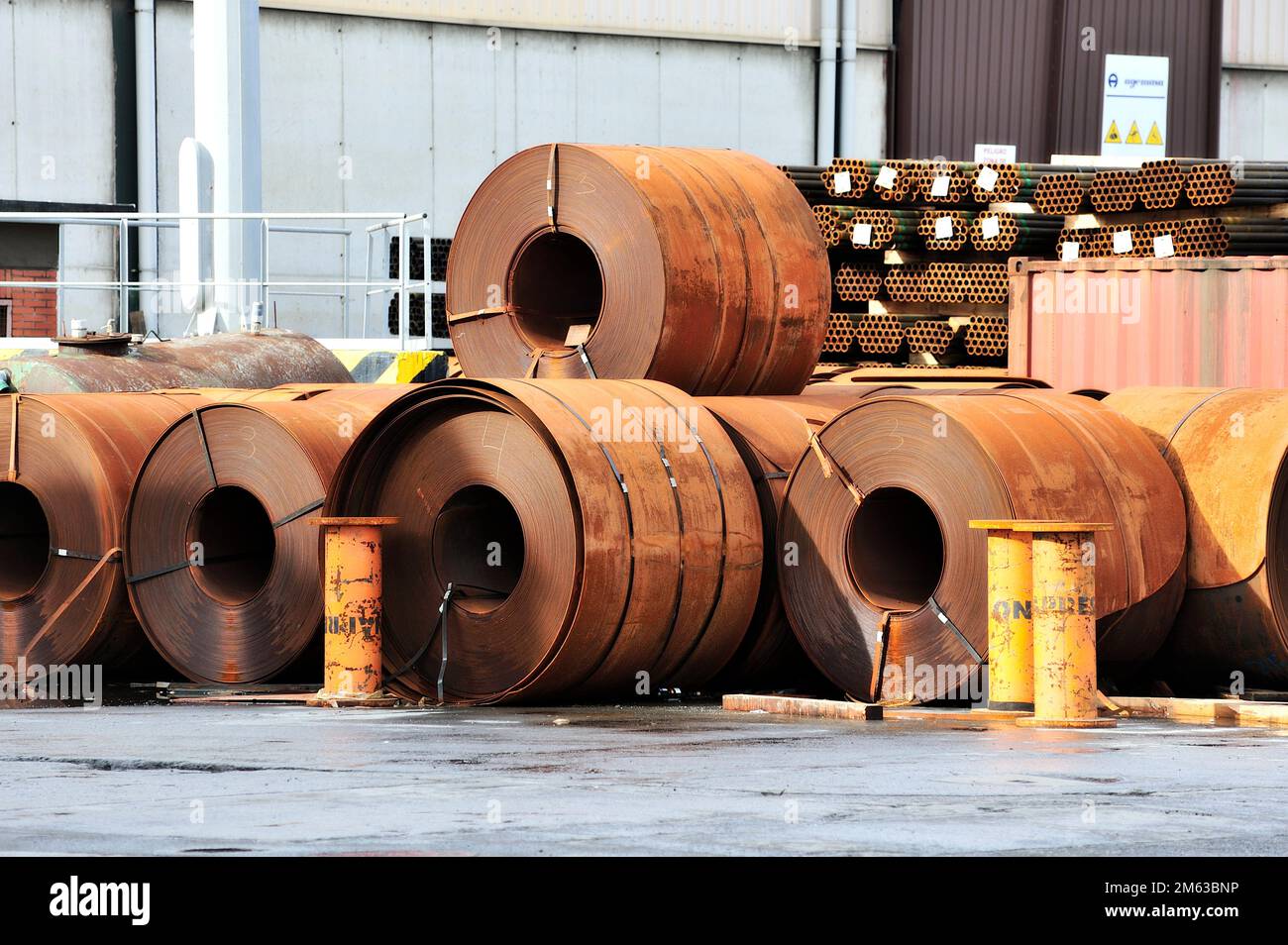 Iron coils hi-res stock photography and images - Alamy