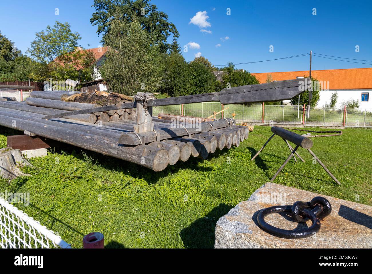 Raft made of wood hi-res stock photography and images - Alamy