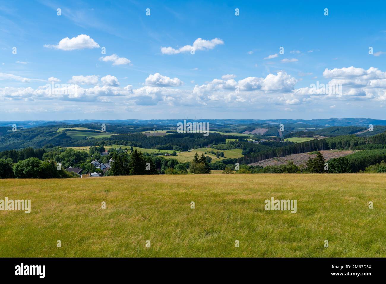 Landscape at Schomberg in Sauerland. Nature with forests and hiking ...