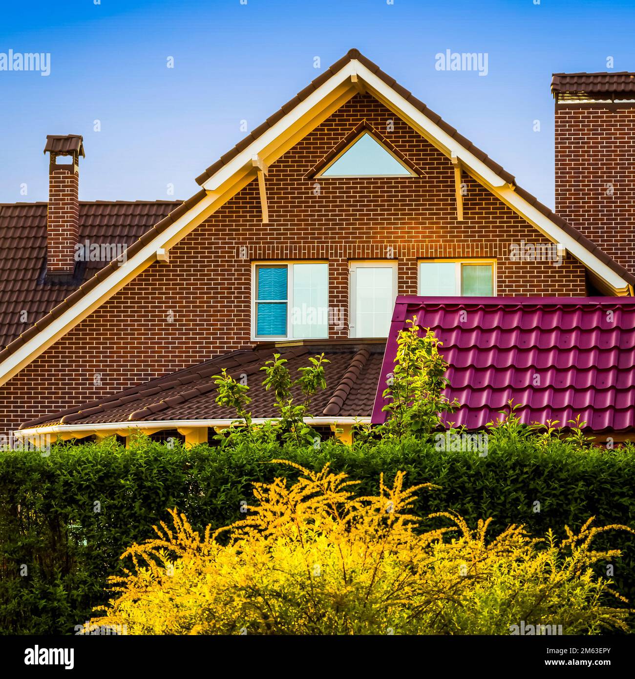 Private house building beautiful hi-res stock photography and images ...