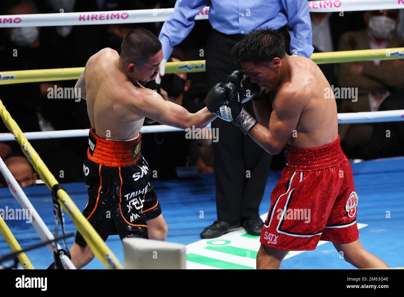 (L to R) Kazuto Ioka (JPN), Joshua Franco (USA), DECEMBER 31, 2022 ...
