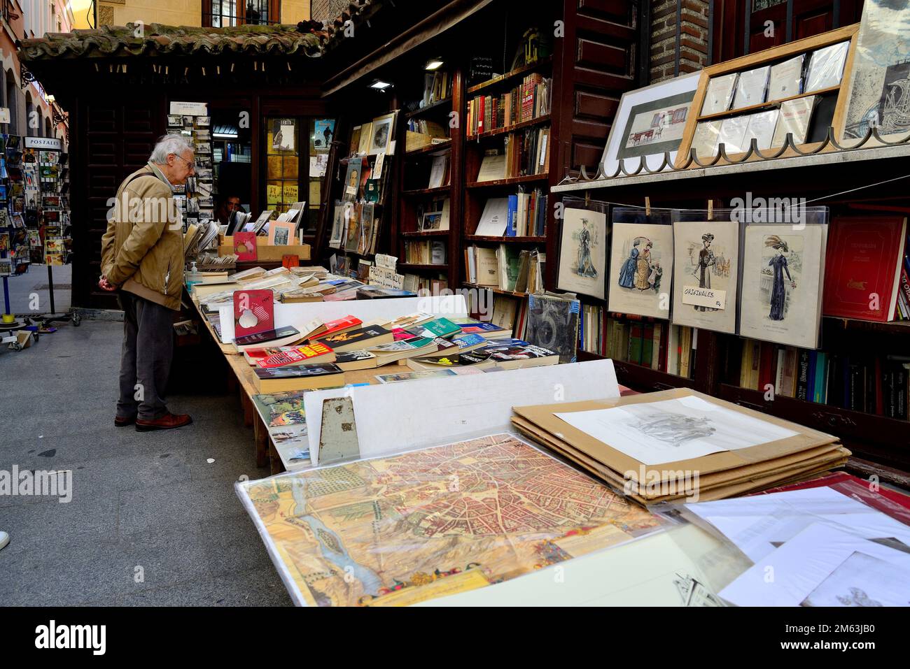 Bookshop san hi-res stock photography and images - Alamy