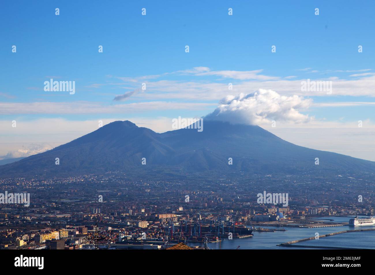 Panorama gulf naples famous hi-res stock photography and images - Alamy