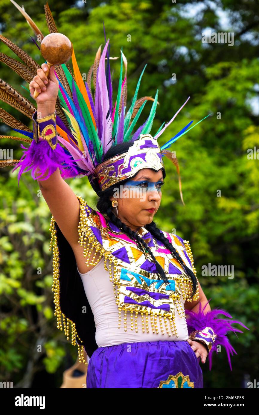 Dancer performance artistry hi-res stock photography and images - Alamy