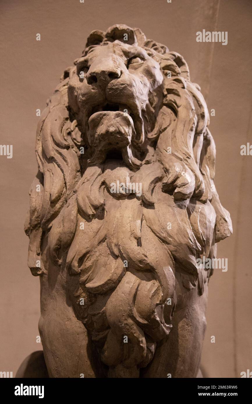 Lion statue in Piazza della Signoria Florence Stock Photo - Alamy