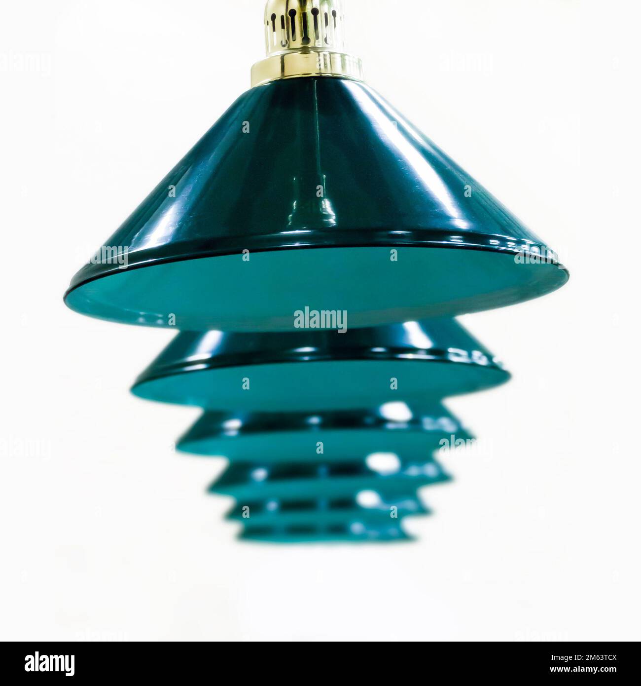 Row of ceiling lights hi-res stock photography and images - Alamy