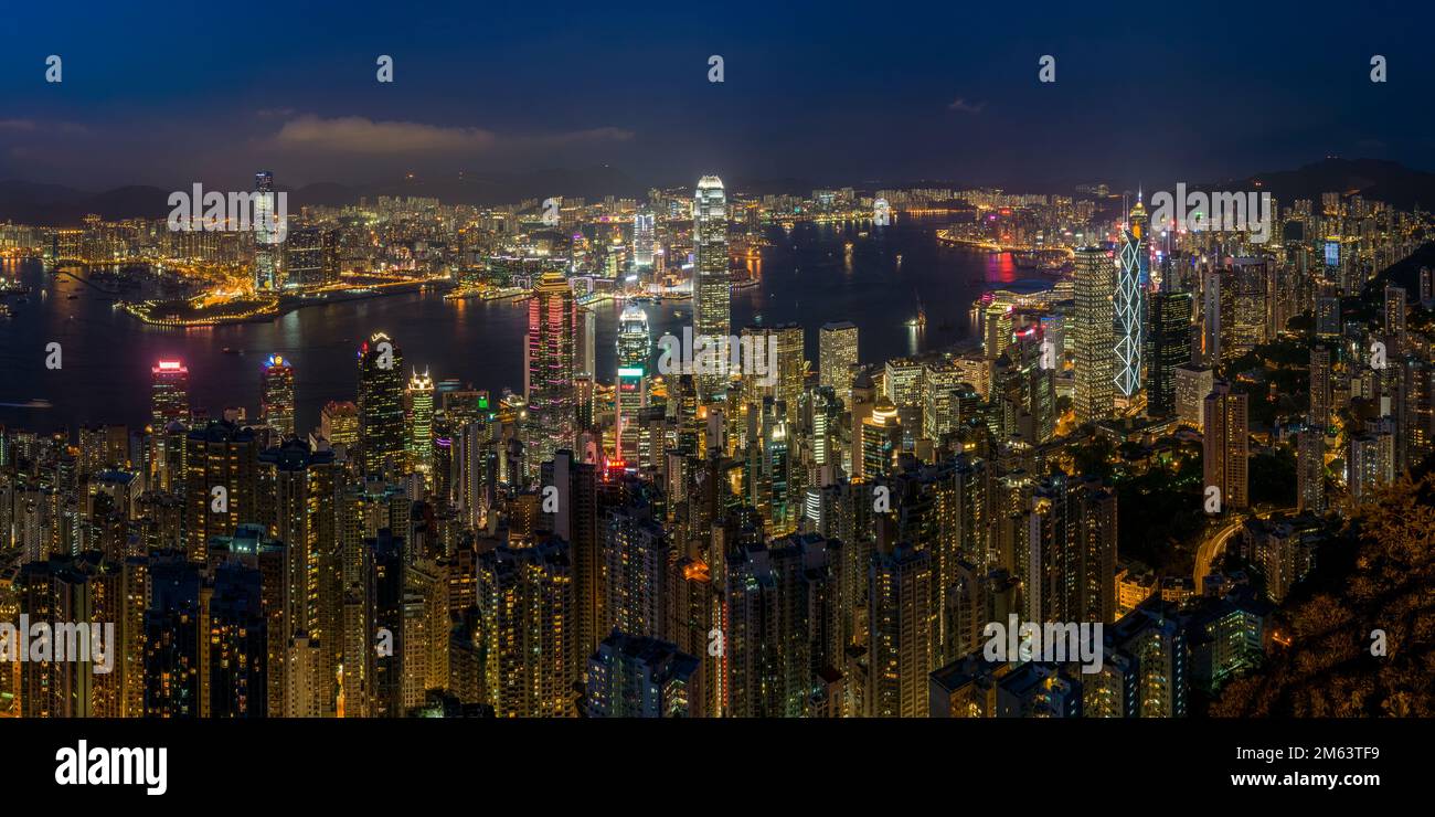 Panorama of Hong Kong Island, Victoria Harbour and Kowloon at night ...