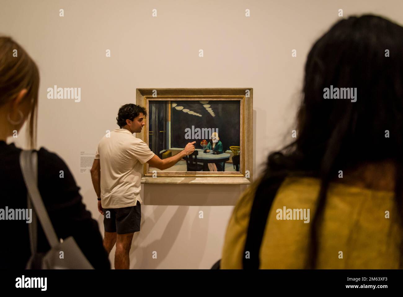 Curator explaining the painting Automat, 1927, Edward Hopper's New York ...