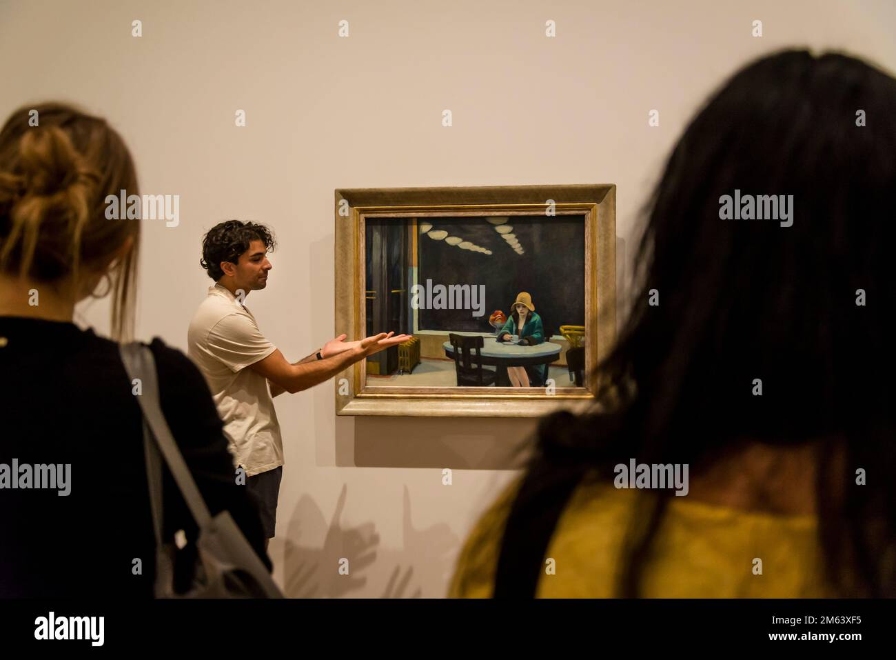 Curator explaining the painting Automat, 1927, Edward Hopper's New York ...