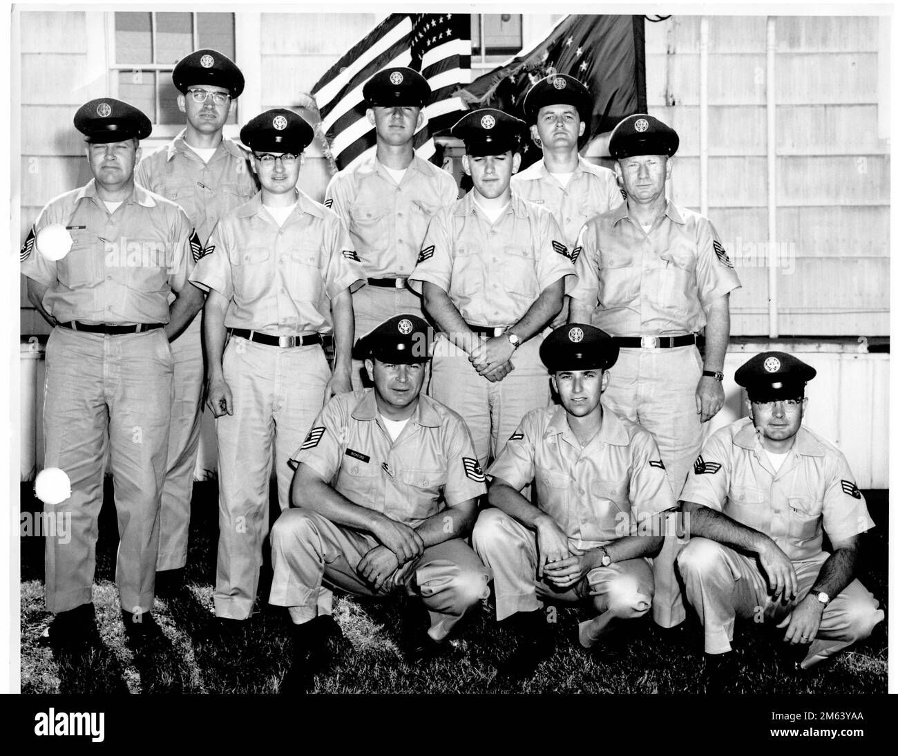 Members of the Washington Air National Guard's 252nd Combat ...