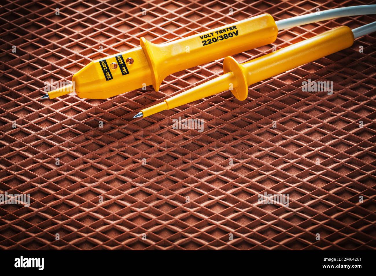 Dielectric matting hi-res stock photography and images - Alamy
