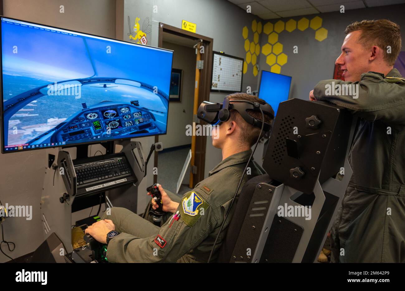 Pilots from the 85th Flying Training Wing Bee Flight use a Virtual ...