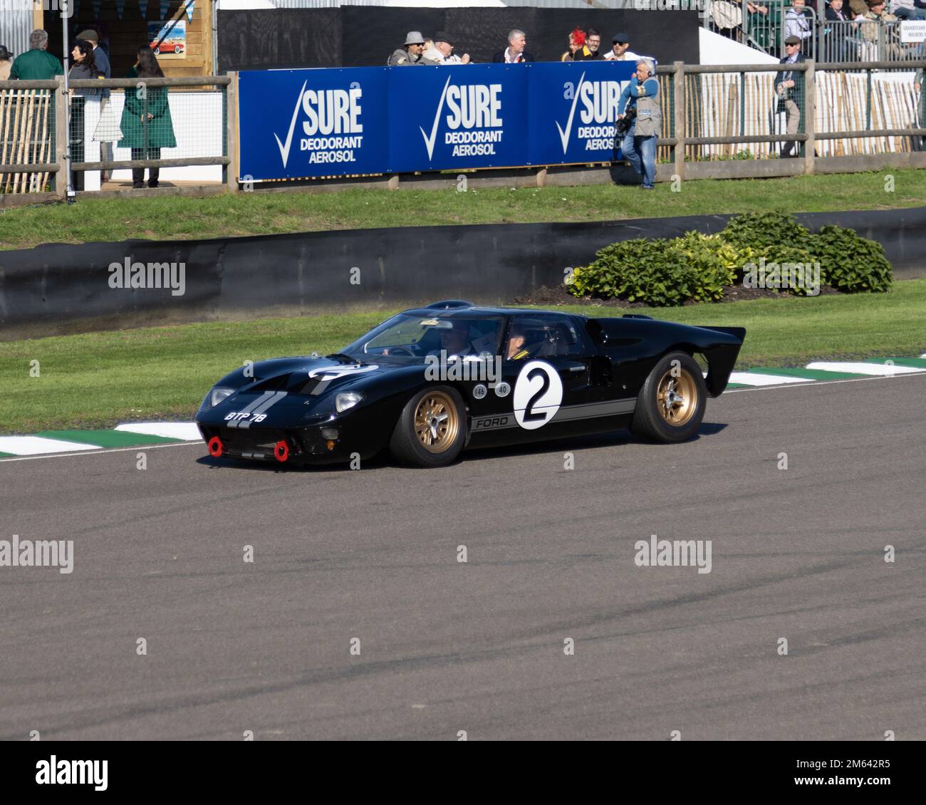 A Superformance Ford GT40 MKII at the 2022 Goodwood Revival Stock Photo ...