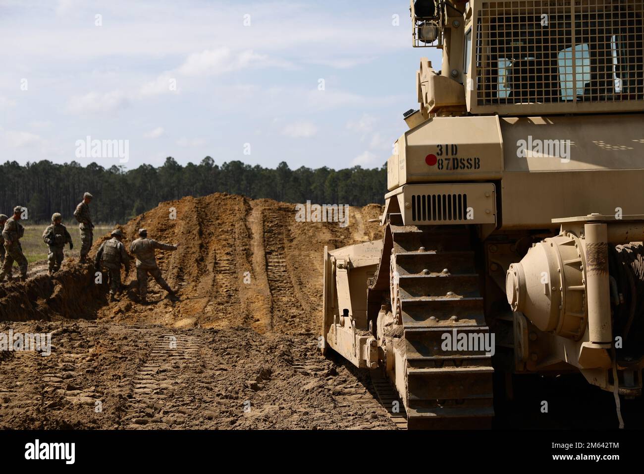 Soldiers assigned to the 24th Ordnance Company, 87th Division ...