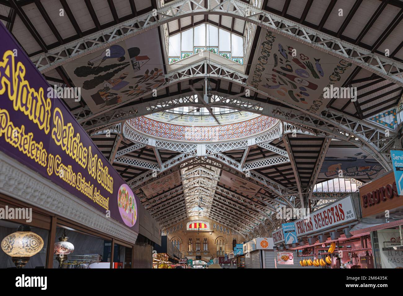 Interior Spaces and Architecture of the Market's Roof Overhead, Mercado ...