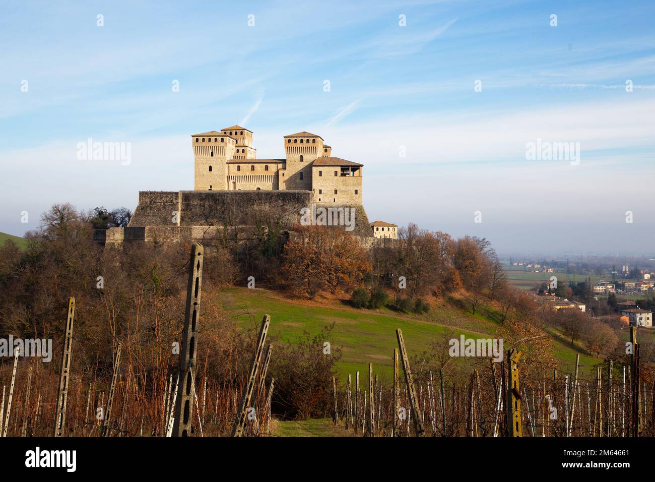 Italy emilia romagna landscape vine hi-res stock photography and images ...