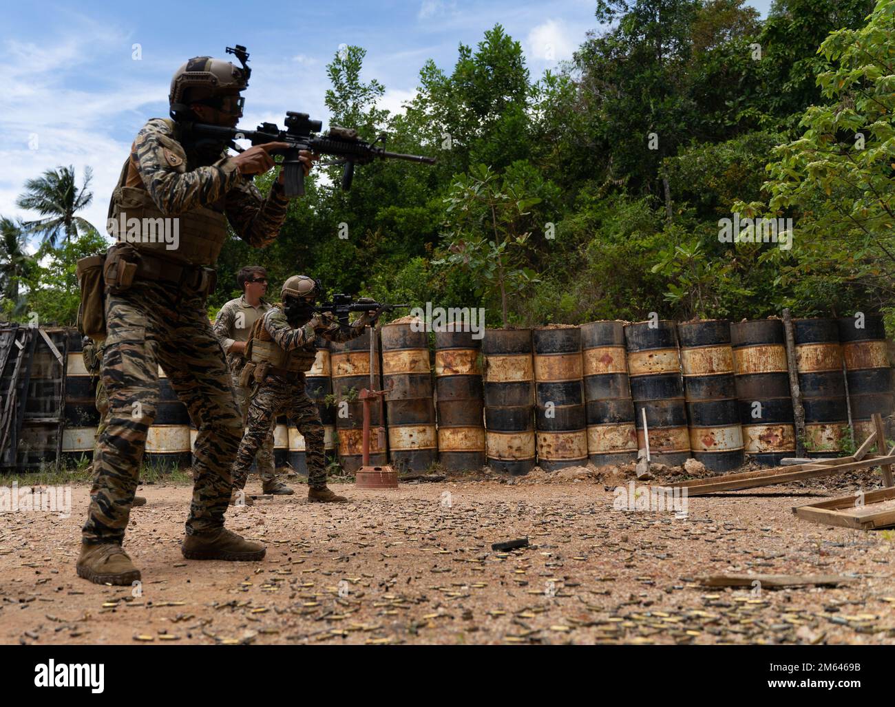 A member of the Philippine Navy Special Operations Group and an ...