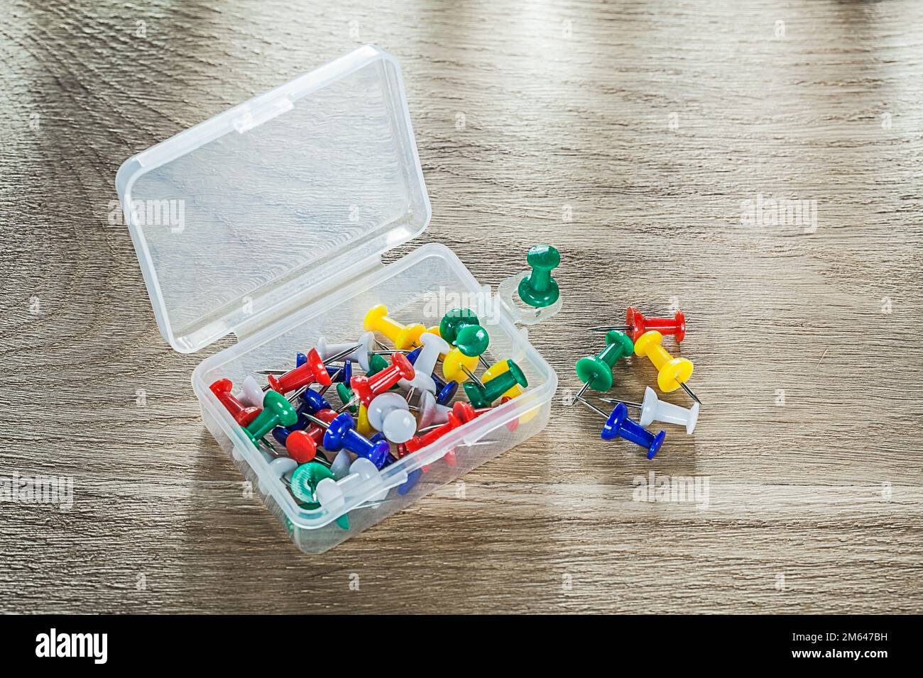 Vintage thumbtacks hi-res stock photography and images - Alamy