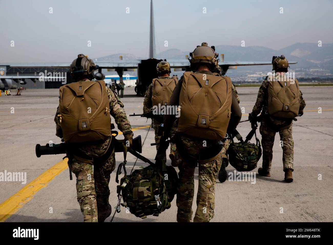 In preparation for Exercise Orion, U.S. Army Green Berets assigned to ...