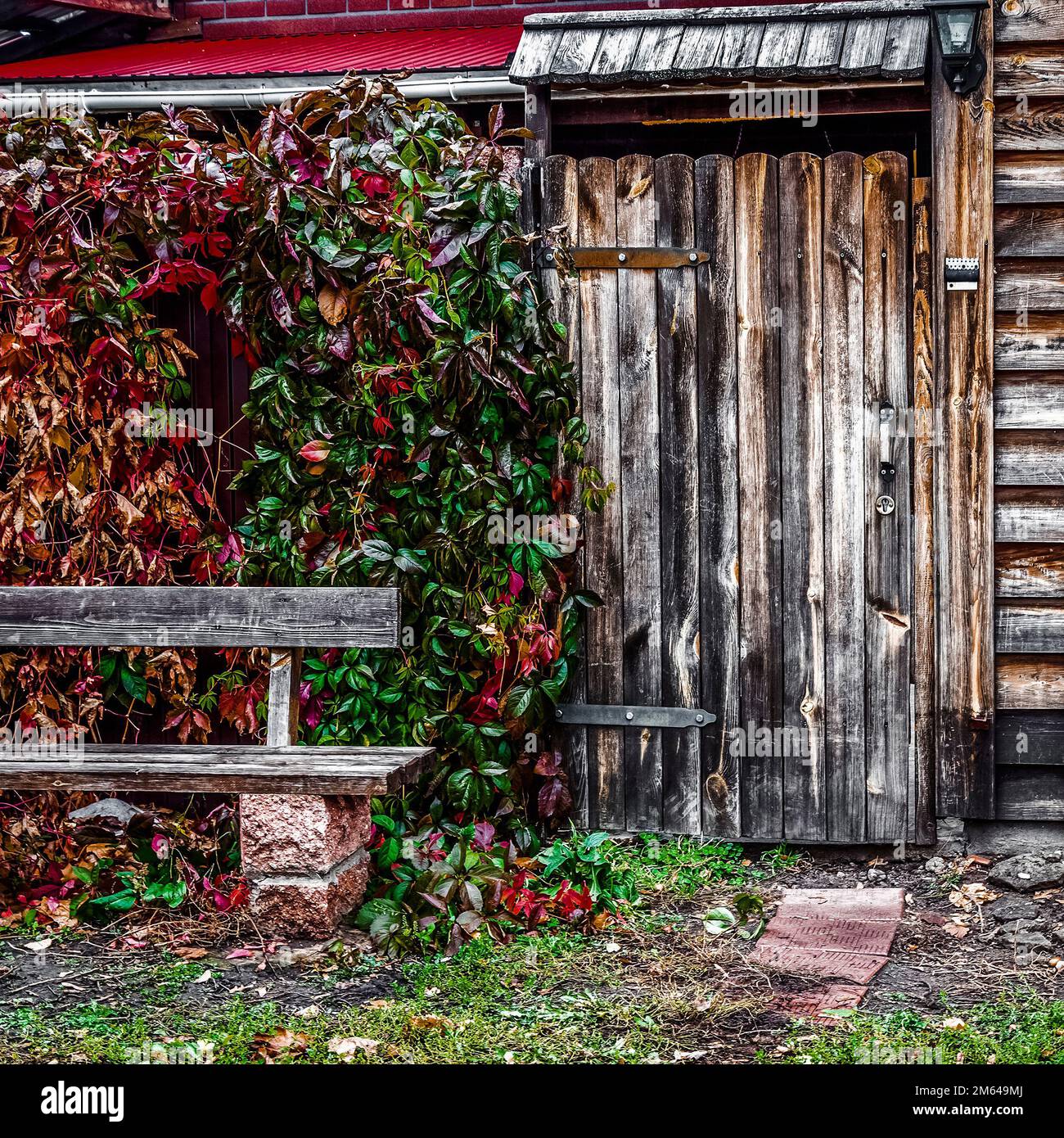 Faded farm house hi-res stock photography and images - Alamy