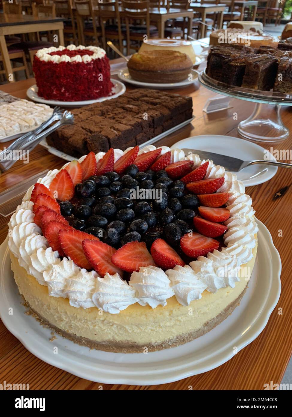 Full dessert buffet hi-res stock photography and images - Alamy