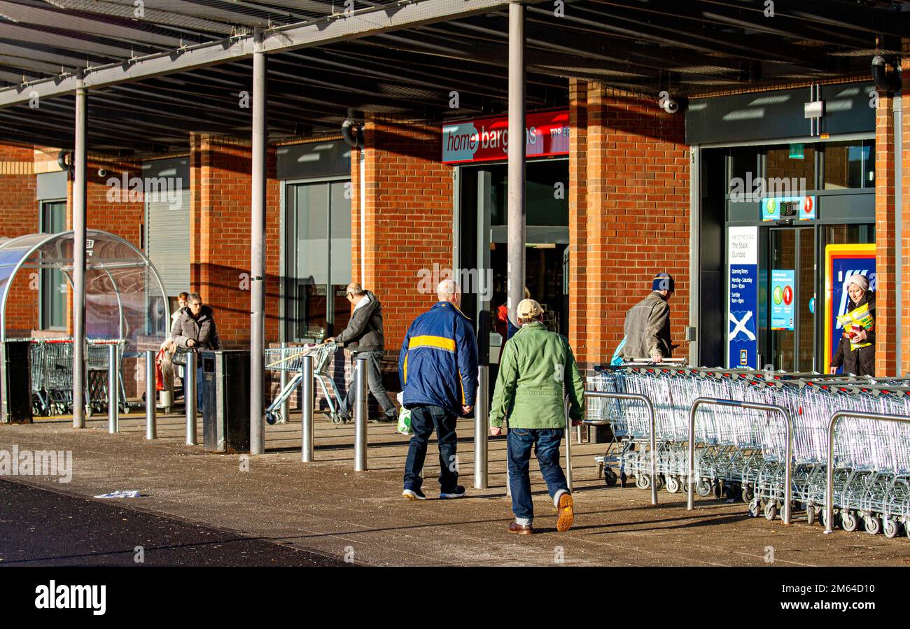 Dundee, Tayside, Scotland, UK. 2nd Jan, 2023. UK Weather: Temperatures ...