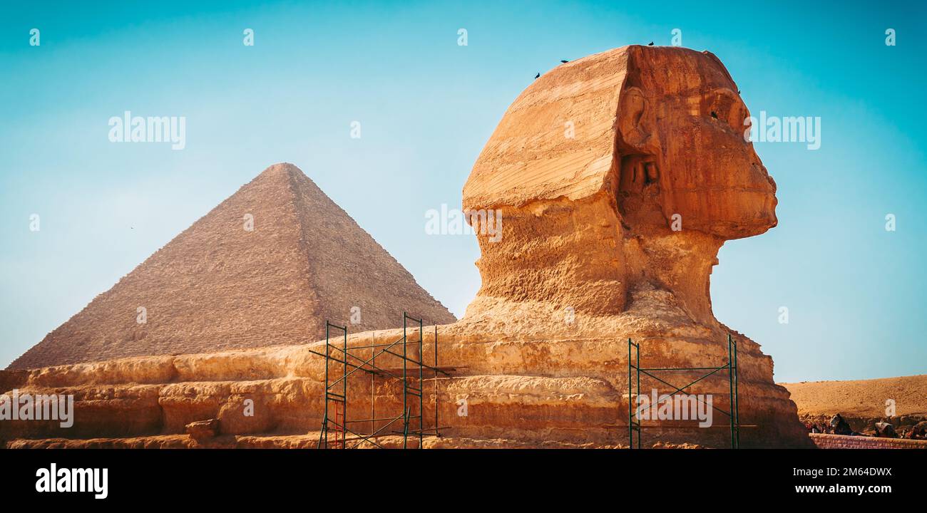 The ancient Sphinx and the great pyramid of Giza in Egypt Stock Photo ...