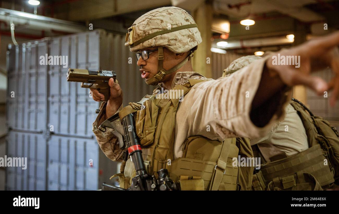 Royal marines 42 commando hi-res stock photography and images - Alamy