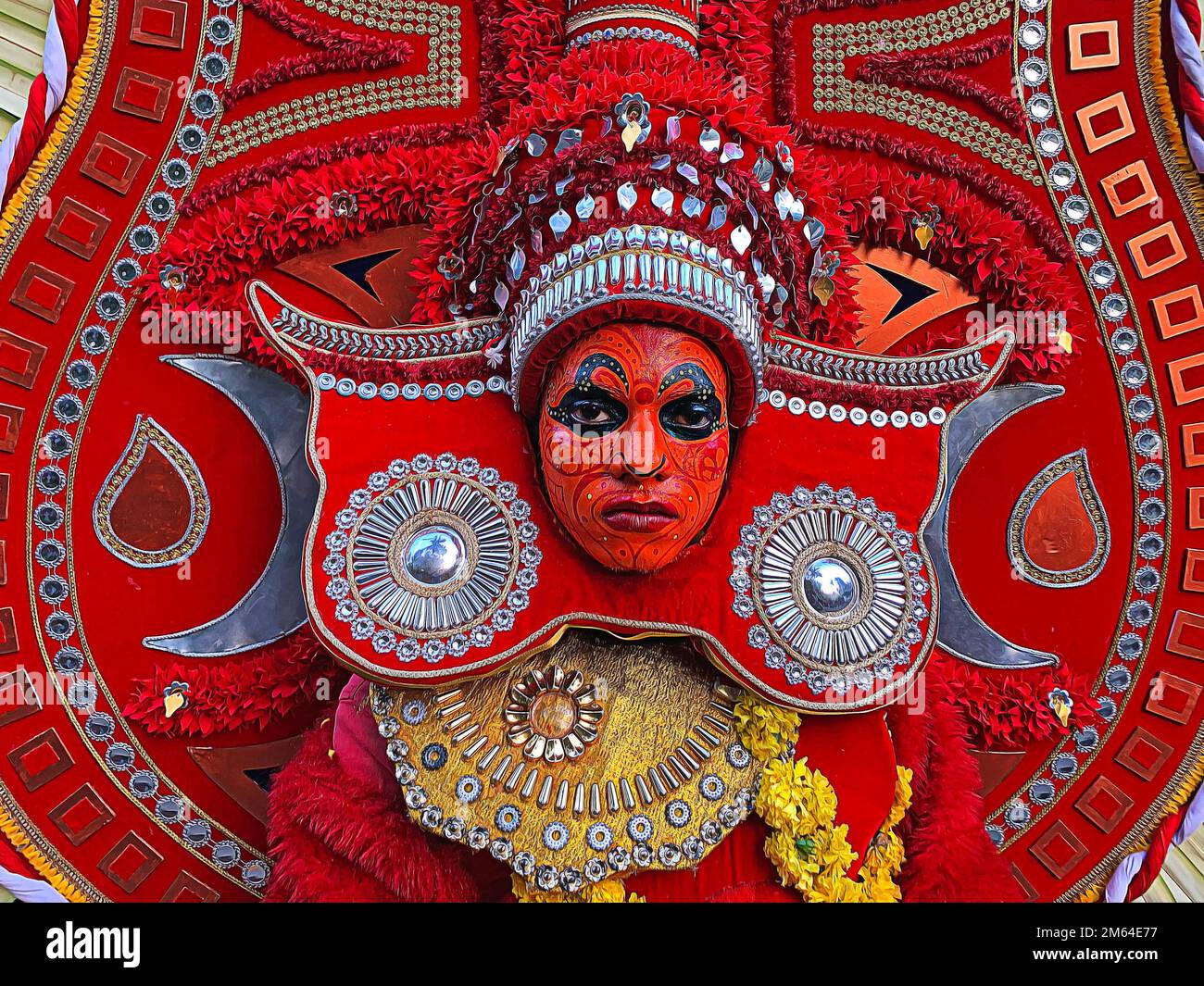 Theyyam costumes hi-res stock photography and images - Alamy