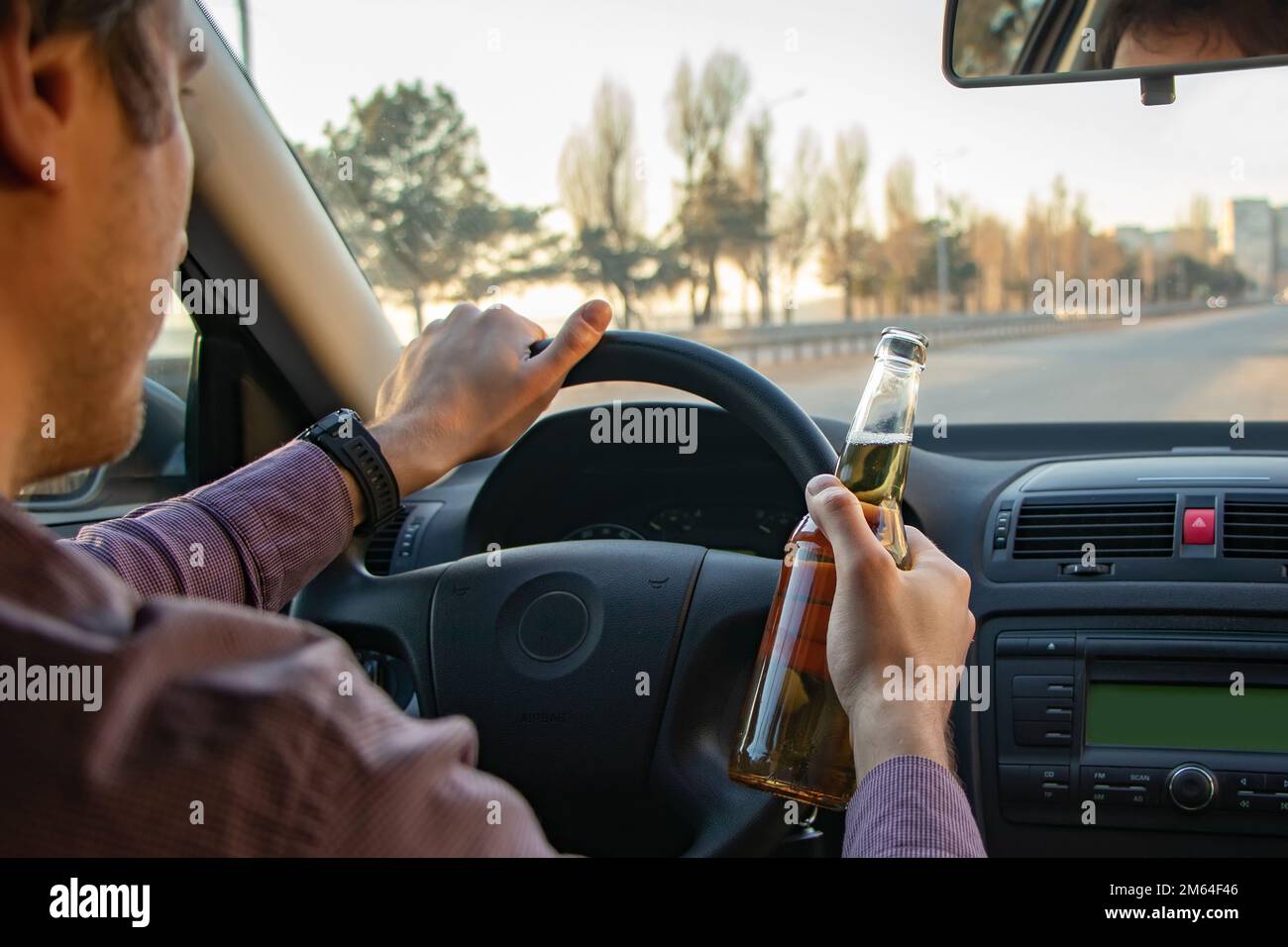 Driving drunk hi-res stock photography and images - Alamy