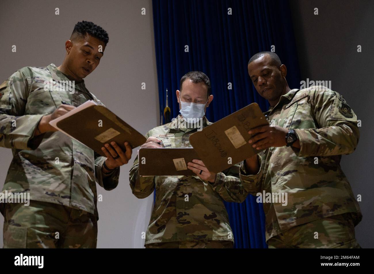 U.S. Air Force Master Sgt. Terrance Duggan, left, 386th Expeditionary ...