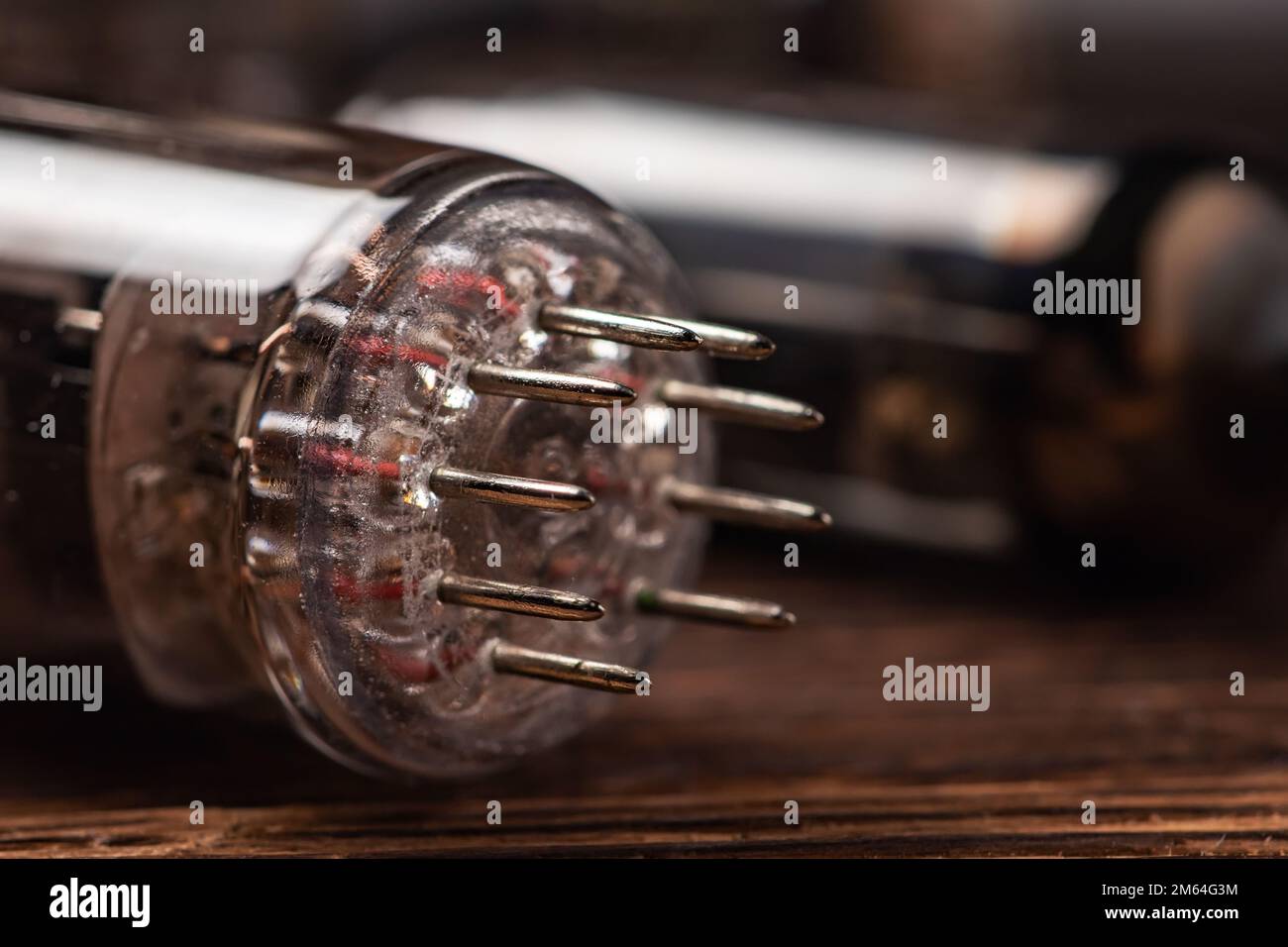 Vintage tube radio components hi-res stock photography and images - Alamy