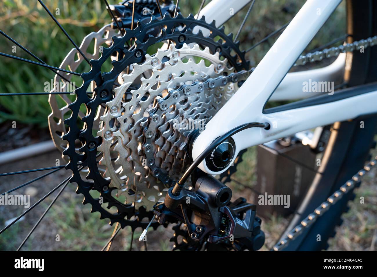 Yeti cycles hi-res stock photography and images - Alamy