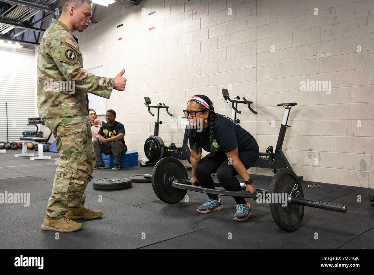 Army combat fitness test deadlift hi-res stock photography and images ...