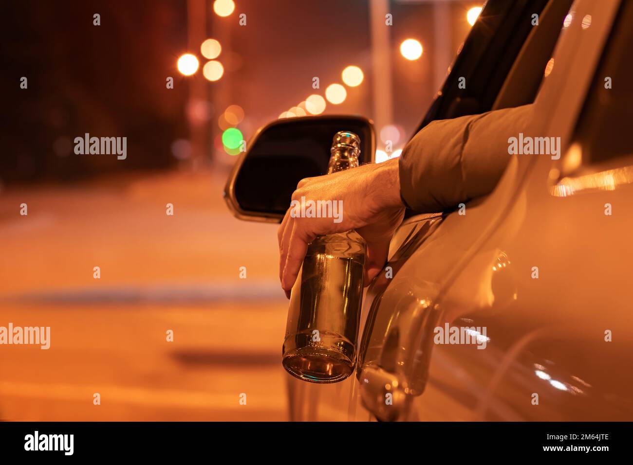 Driving car night drinking alcohol hi-res stock photography and images ...