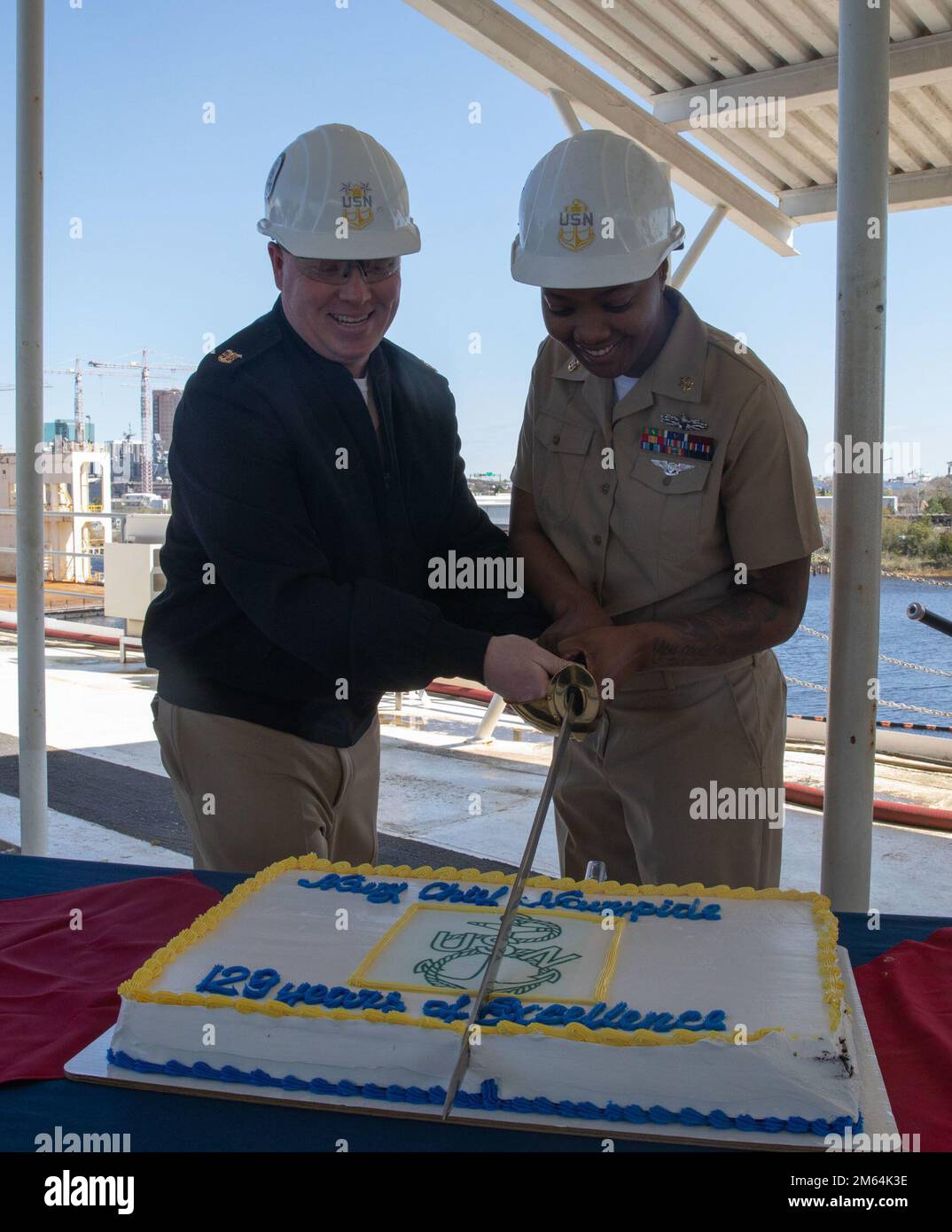 220401-N-CJ603-1079 NORFOLK (April 1, 2022) – Command Master Chief ...