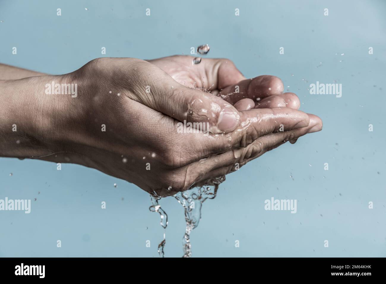 Hand wahing hi-res stock photography and images - Alamy