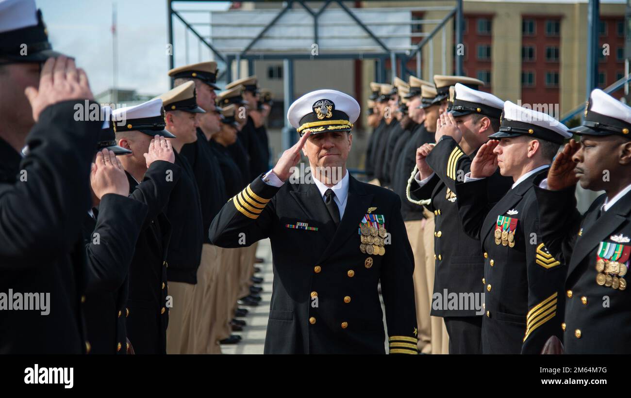 BREMERTON, Wash. (April 1, 2022) – U.S. Navy Capt. Eric Thompson, the ...