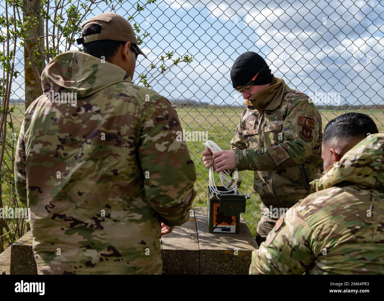 U.S. Air Force explosive ordnance disposal technicians assigned to the ...