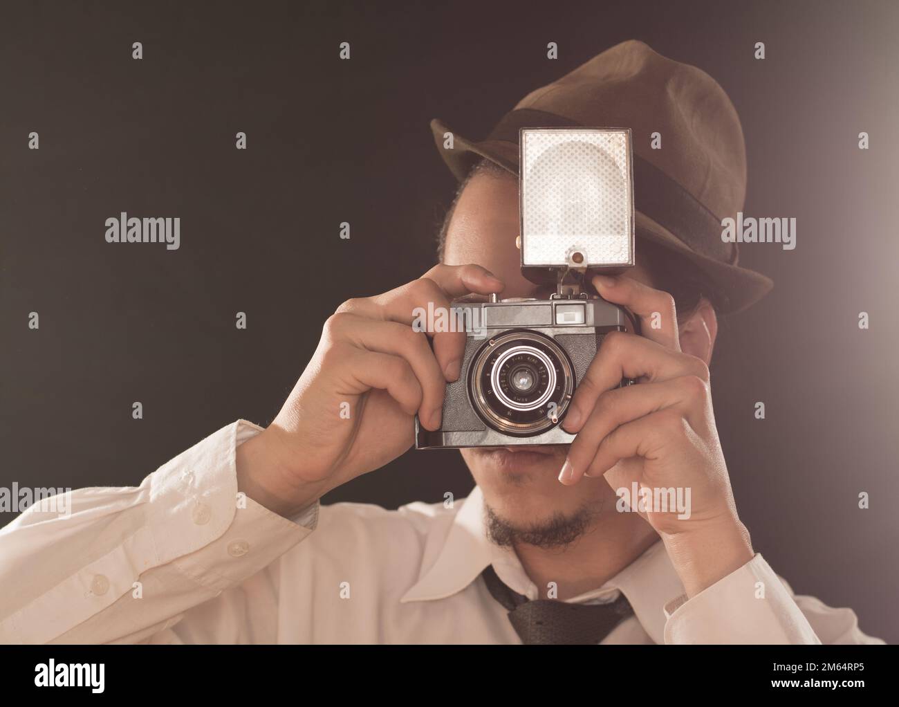 The retro photographer. Vintage style Stock Photo - Alamy