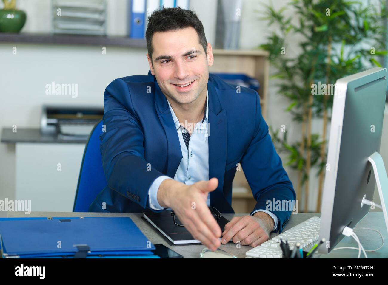 portrait of a business handshake Stock Photo - Alamy
