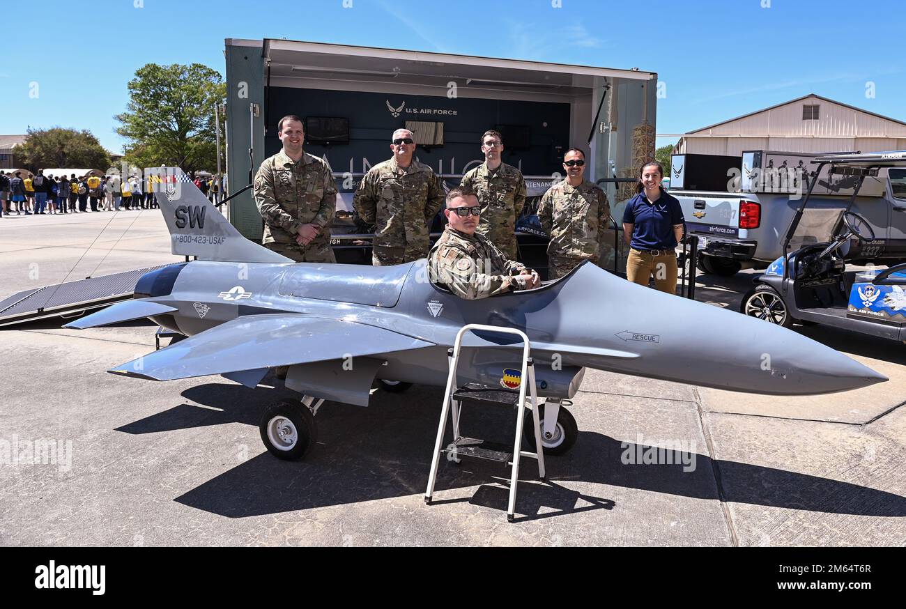 Members of the 337th Recruiting Squadron pose for a photo at the Air ...