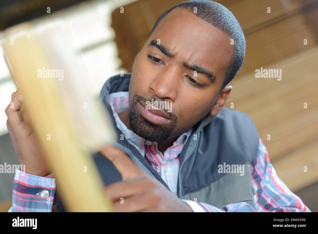Diligent man in uniform hi-res stock photography and images - Alamy