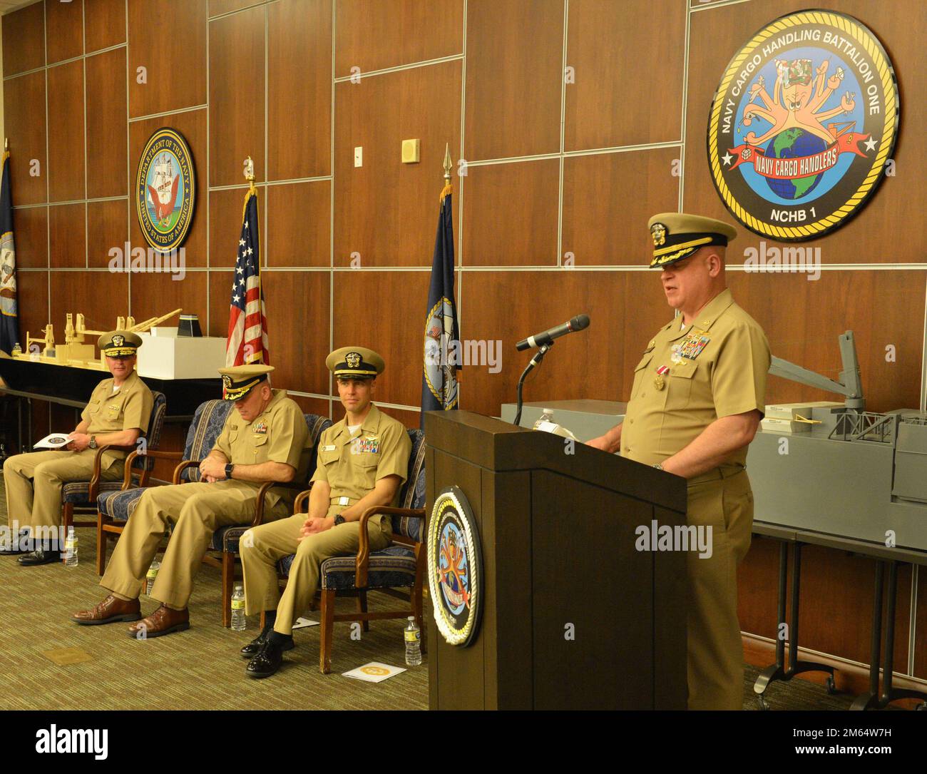First Navy Expeditionary Logistics Regiment (NELR) held a change of ...