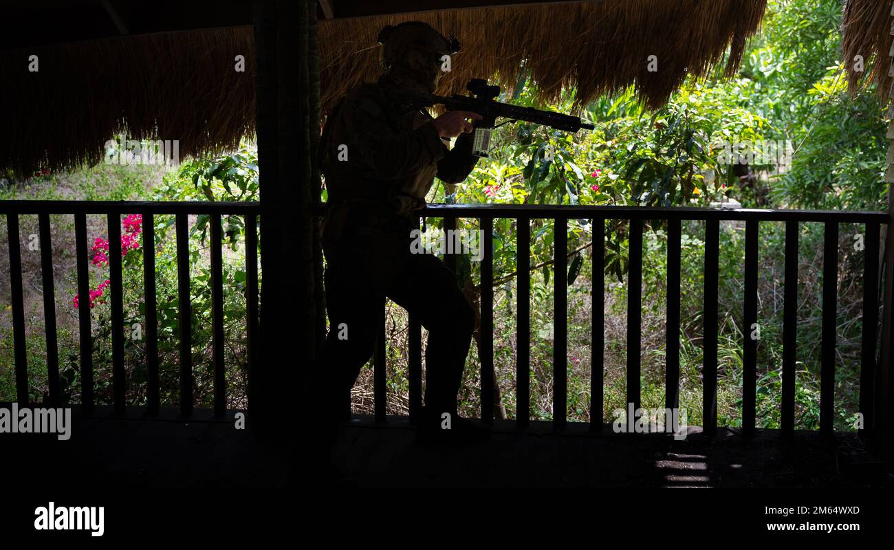 An Australian Operator with 2nd Commando Regiment, Special Operations ...