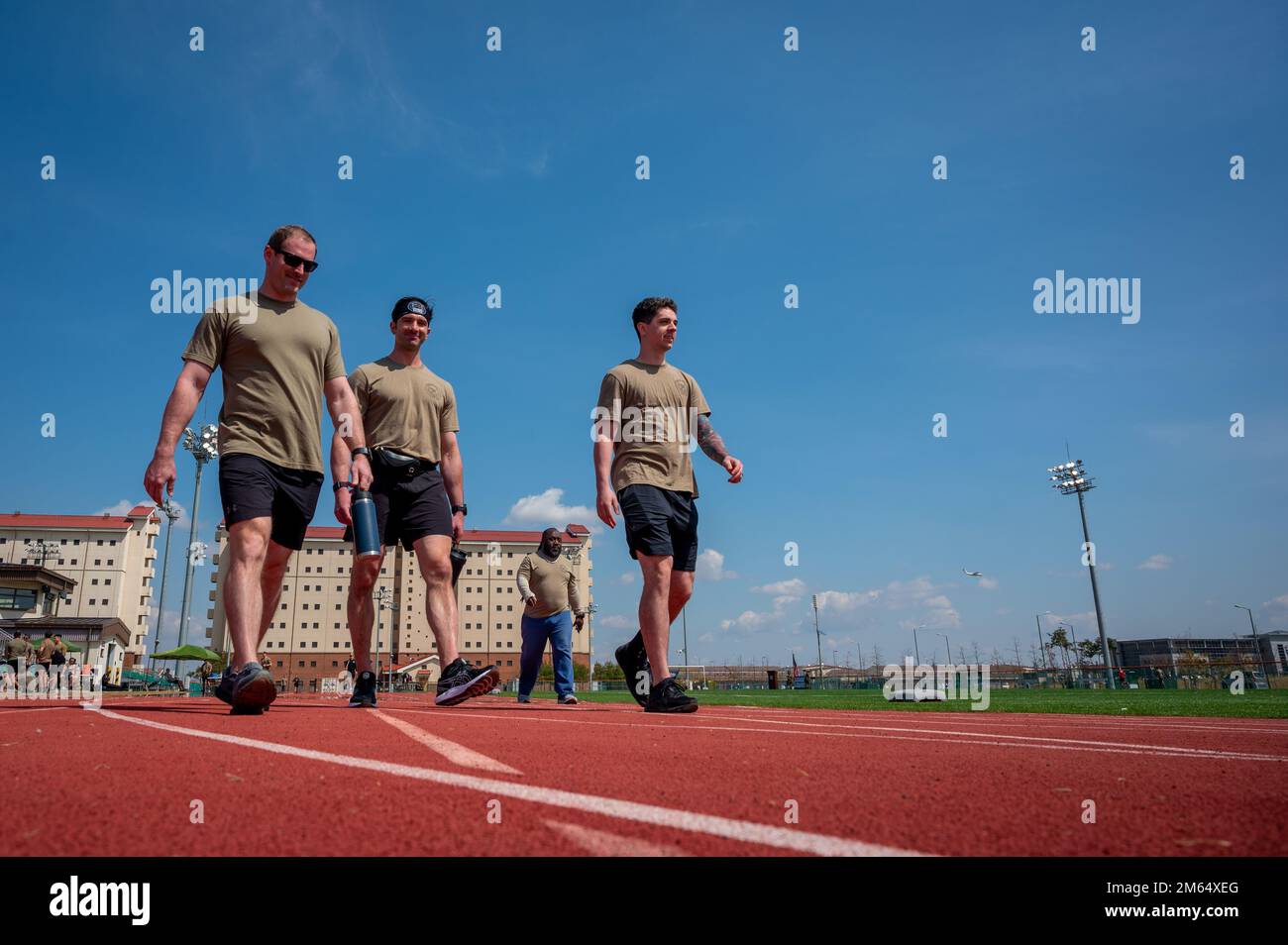 Airmen walk the final laps during the Tactical Air Control Party 24 ...