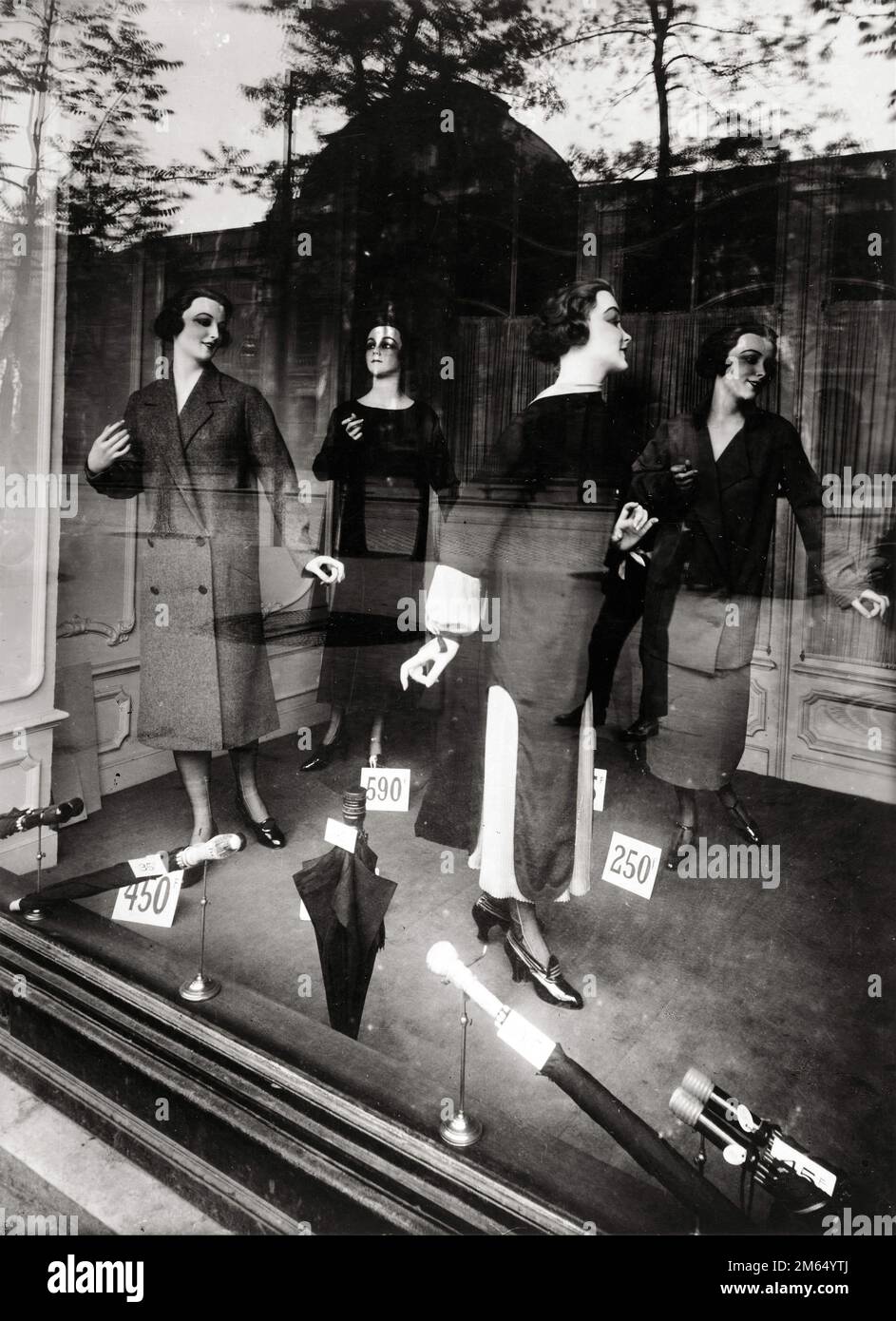 Storefront 1920s hi-res stock photography and images - Alamy