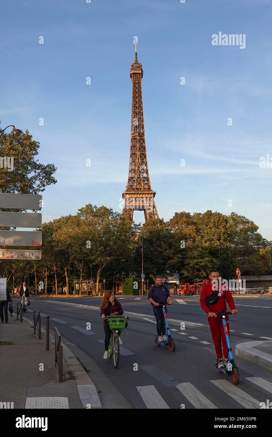 France, Paris, people with e-scooter near the Tour Eiffel Photo © Fabio ...