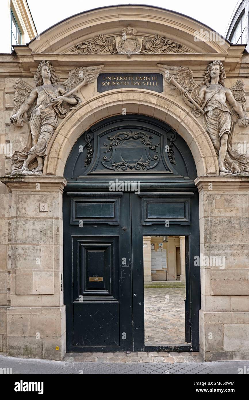 France, Paris, The Sorbonne is a building in the Latin Quarter of Paris ...