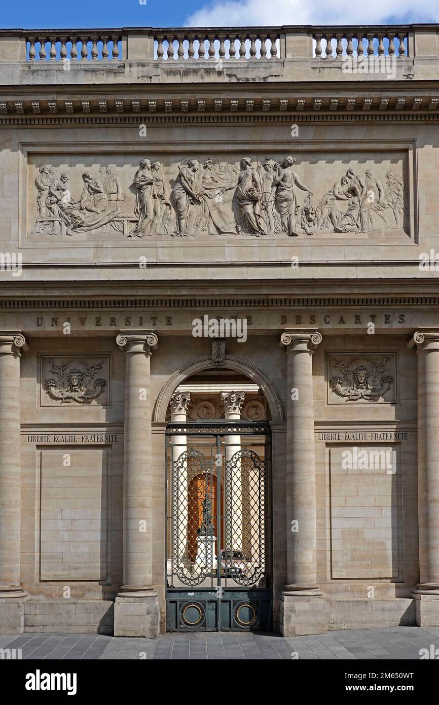 Paris founded hi-res stock photography and images - Alamy